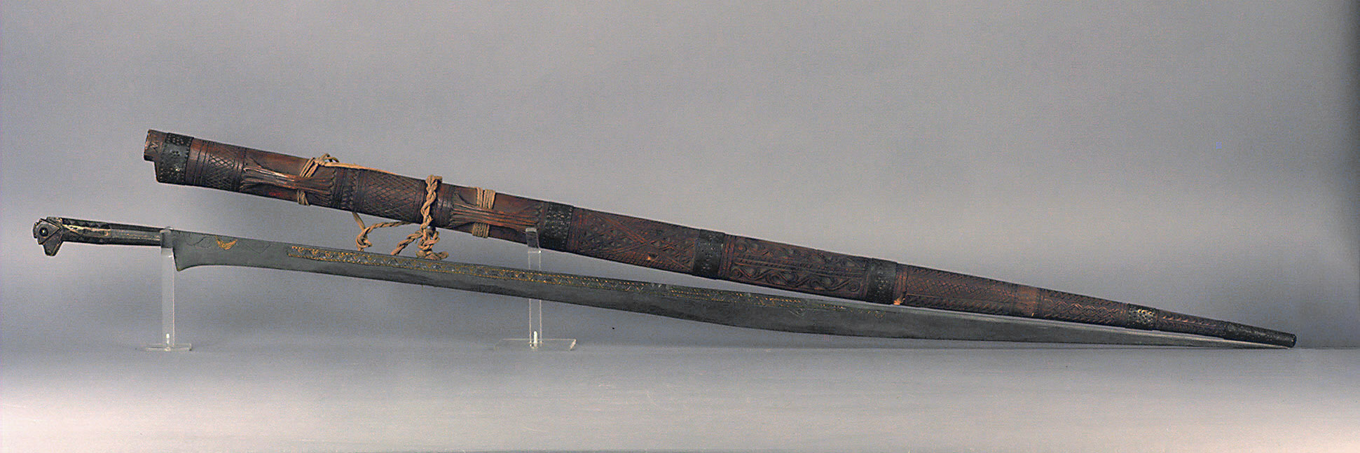 Guardless sabre with scabbard - Online Collection - Weltmuseum Wien